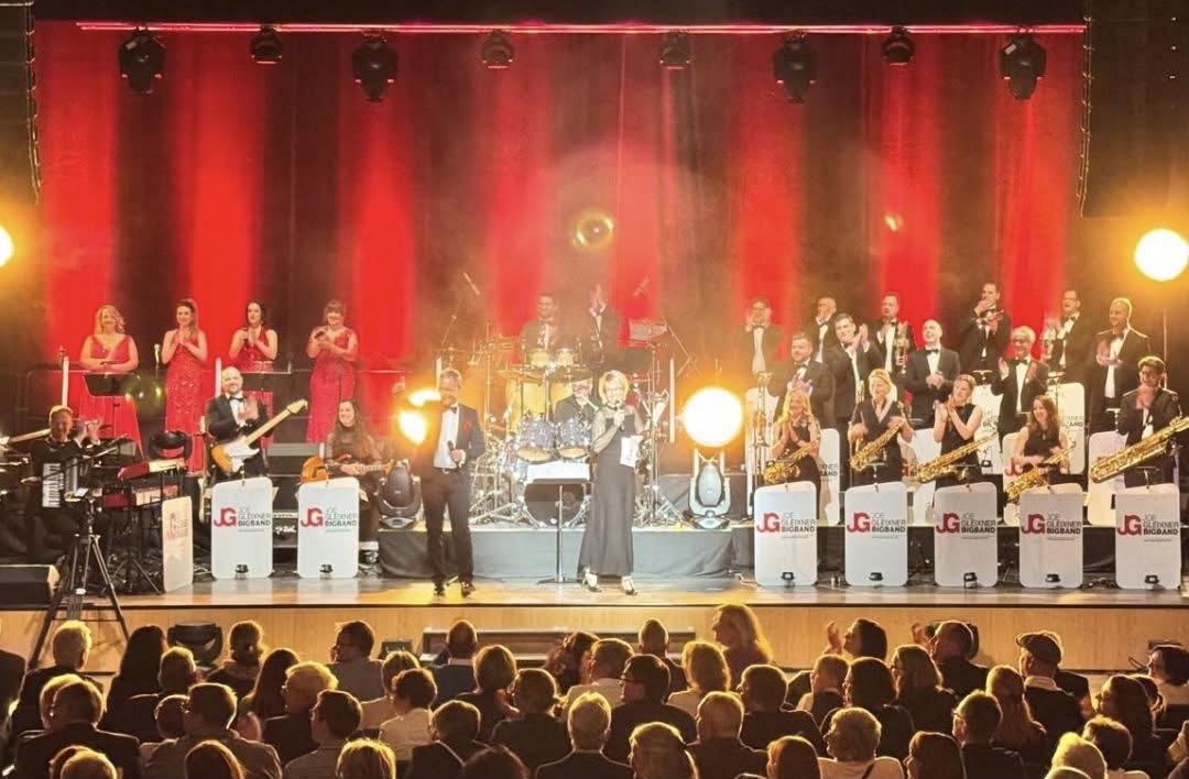 20 Jahre Joe Gleixner BigBand - Angie Stifter - Moderatorin aus Augsburg